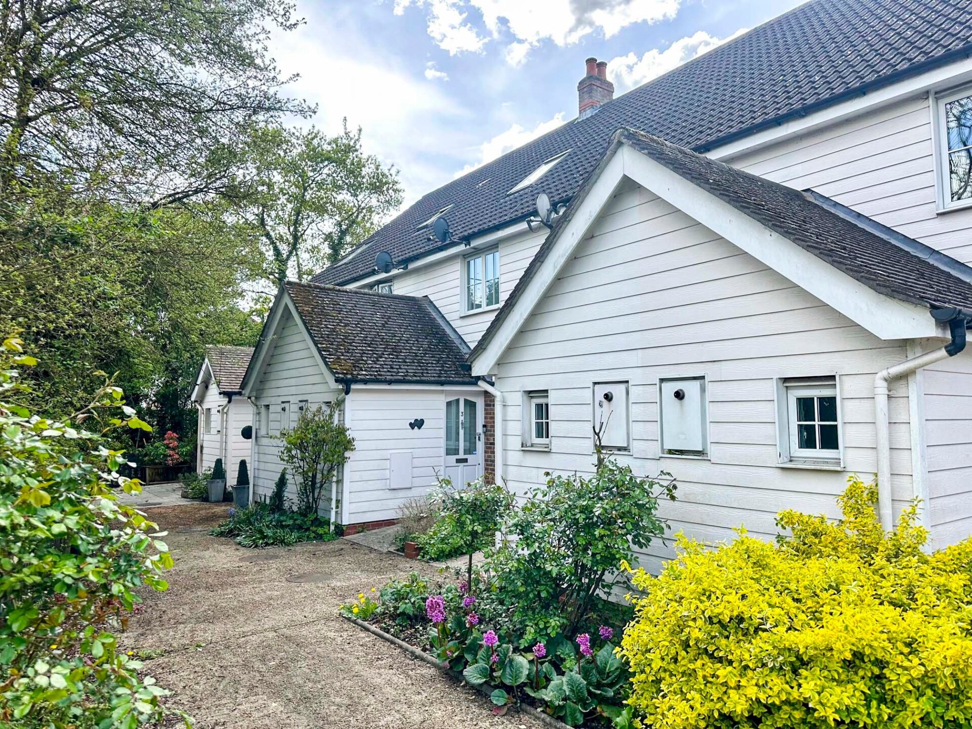 Chelmsford Road, Leaden Roding, Dunmow - Wright & Co